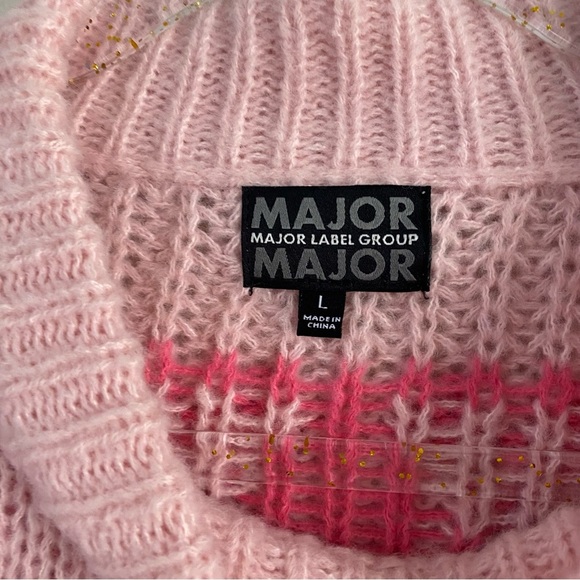 Major Label Group | Sweaters | Major Label Group Heart Sweater | Poshmark